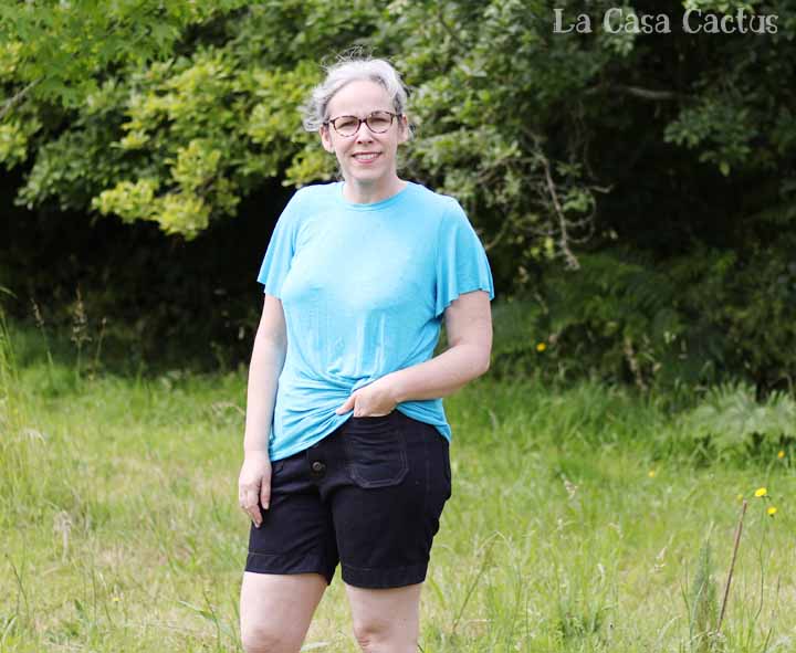 Hermosa, a shorts pattern by Itch to Stitch, La Casa Cactus