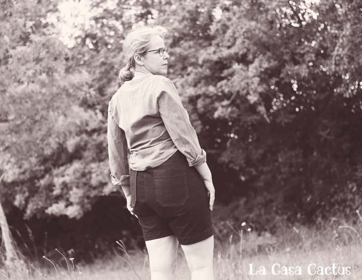 Hermosa, a shorts pattern by Itch to Stitch, La Casa Cactus